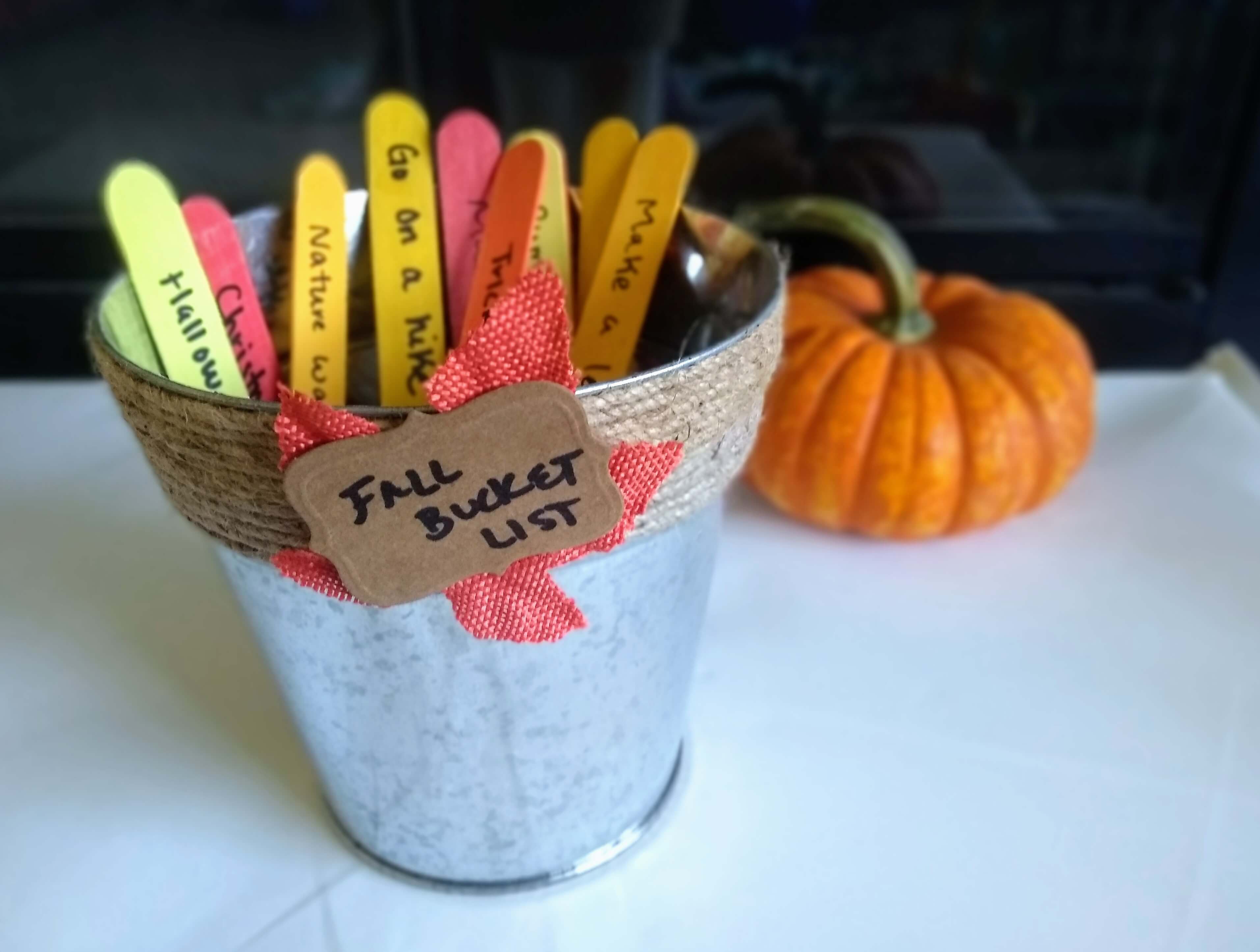 Easy Fall Bucket List Craft for Kids | Welcome to the Circus